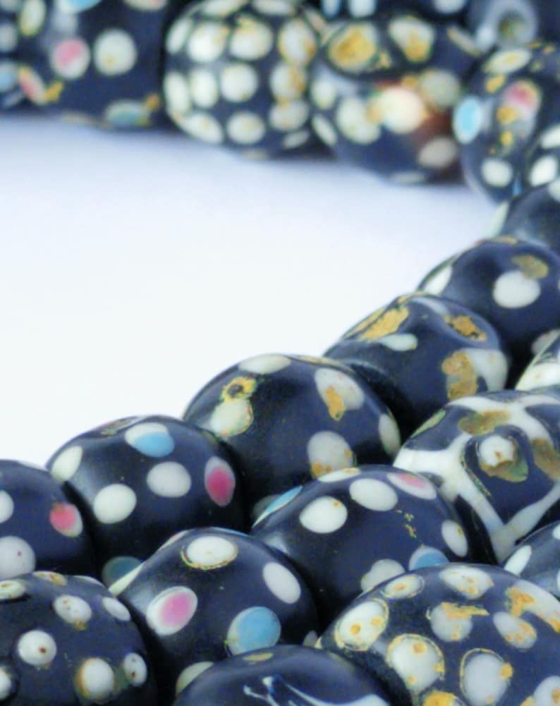 40 Inches Long Strand of Antique Venetian Skunk Beads Eye - Etsy