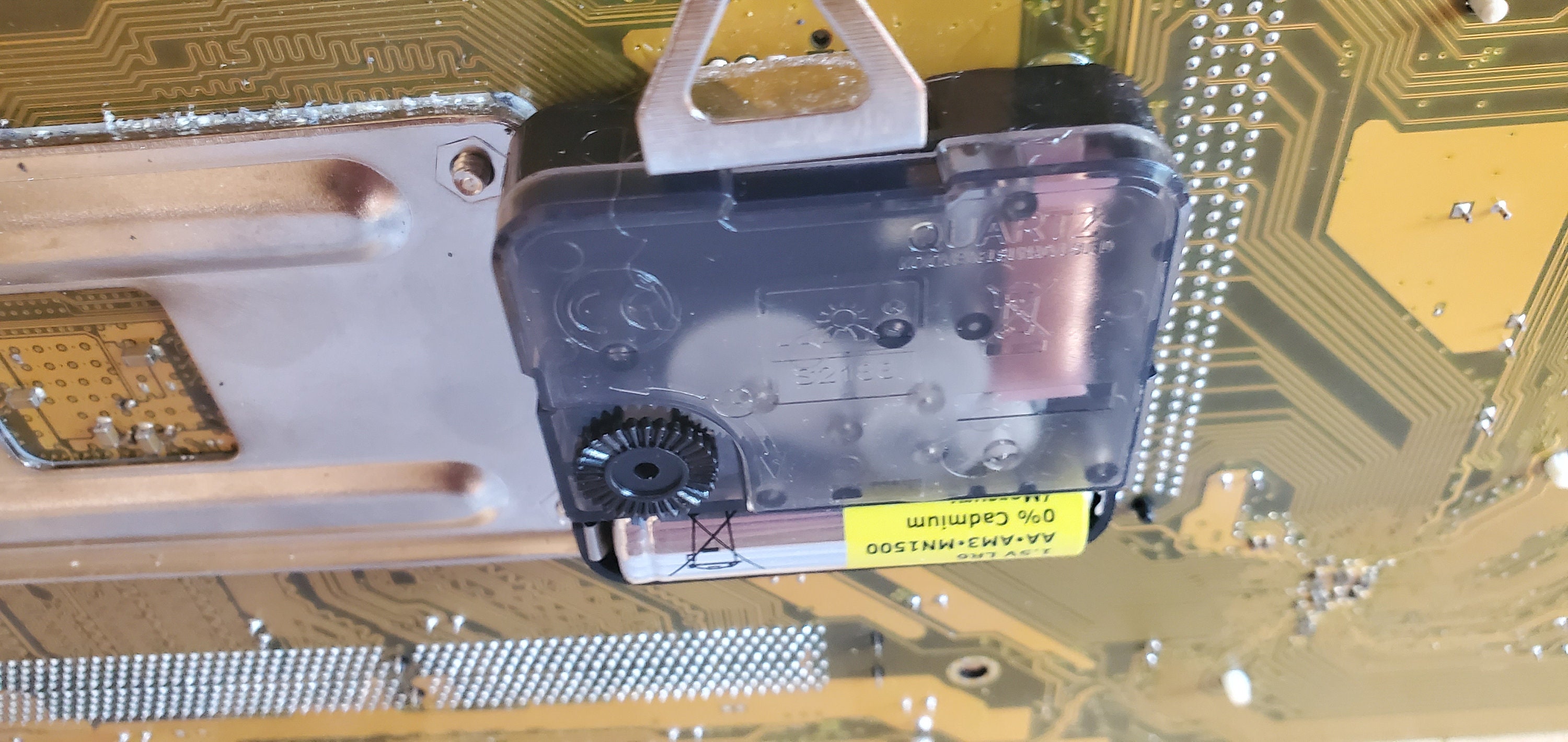 Tech Clockmotherboard Clockdigital Clockmotherboard Artgeek Giftnerd ...