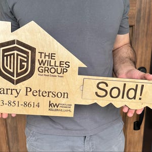 House Shaped | Custom| Personalized| Realtor Wood Key Sign| Closing ...