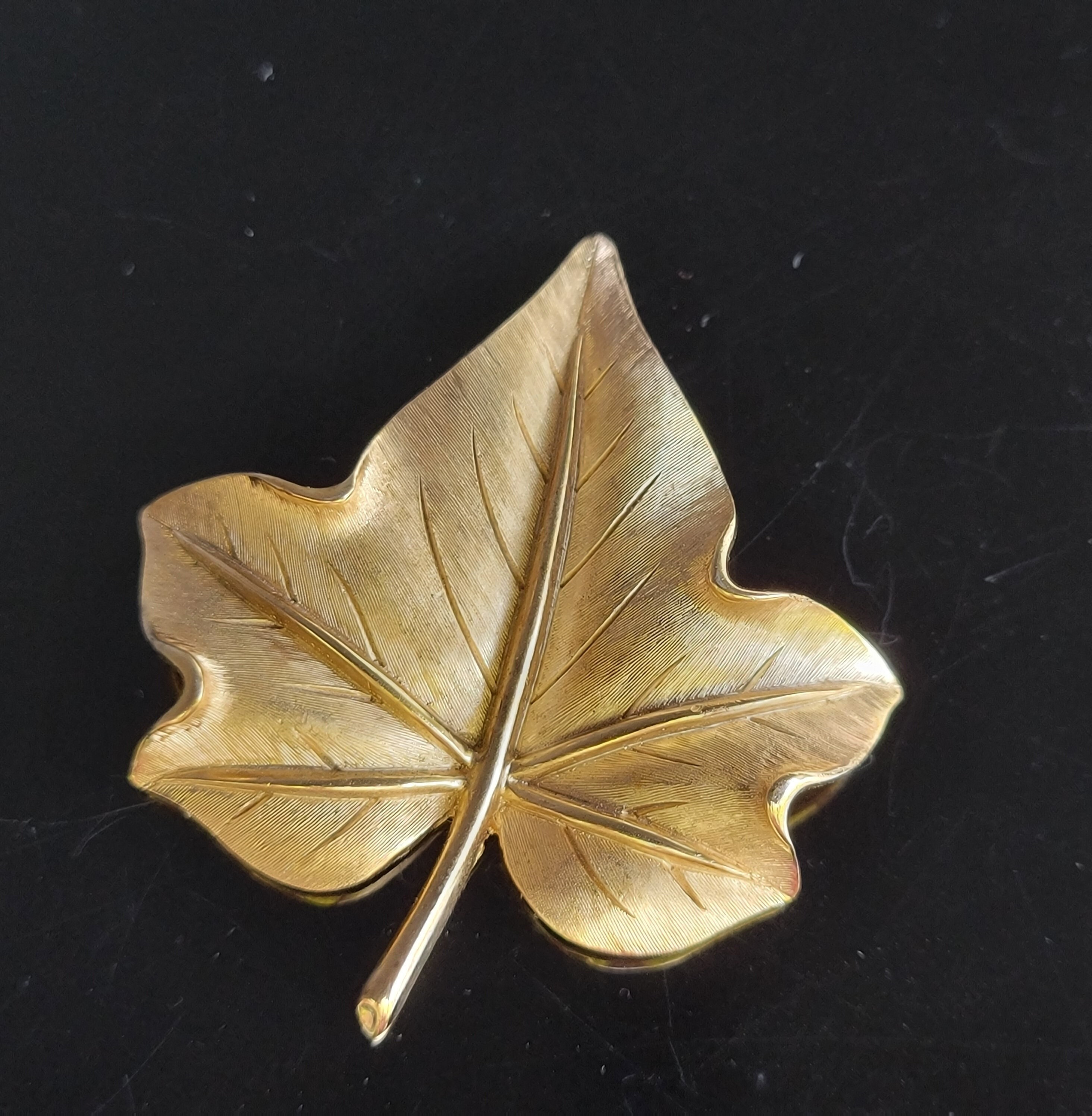 Crown Trifari Gold Maple Leaf Brooch Pin,designer Jewelry,symbol of ...