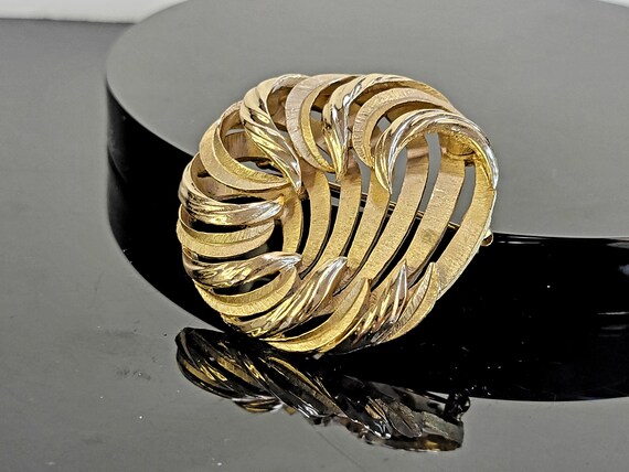 Large gold Trifari leaf brooch ,Trifari jewelry broo… - Gem