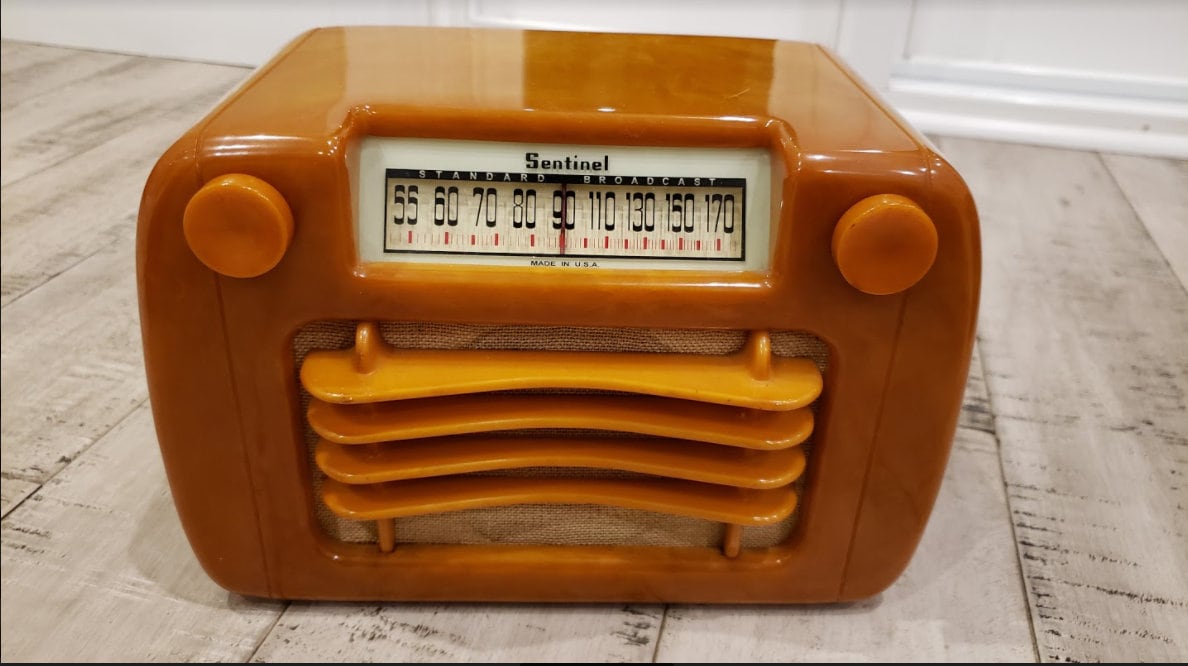 Catalin Radio for sale | Only 3 left at -70%