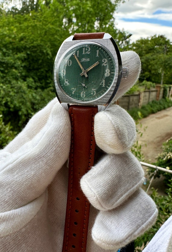 Vintage USSR watch "ZIM" "ЗИМ" made in 1970s - Gem