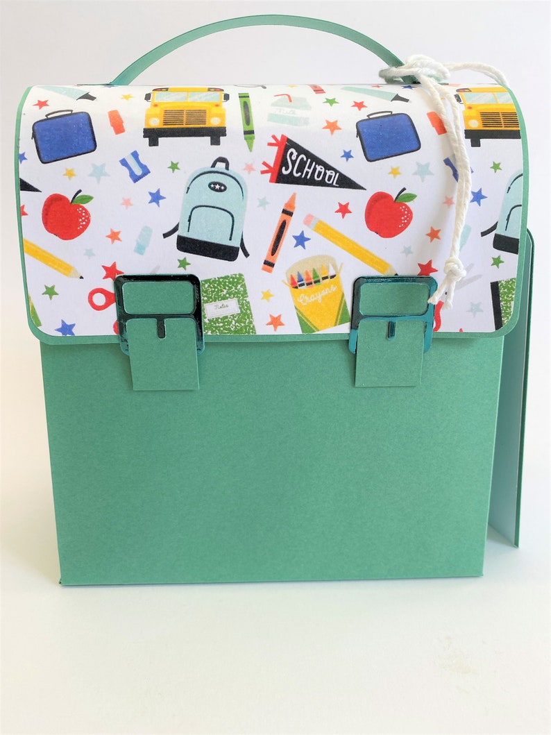 Cartable, cartable en carton pour l'école, élégant et fabriqué à la ...