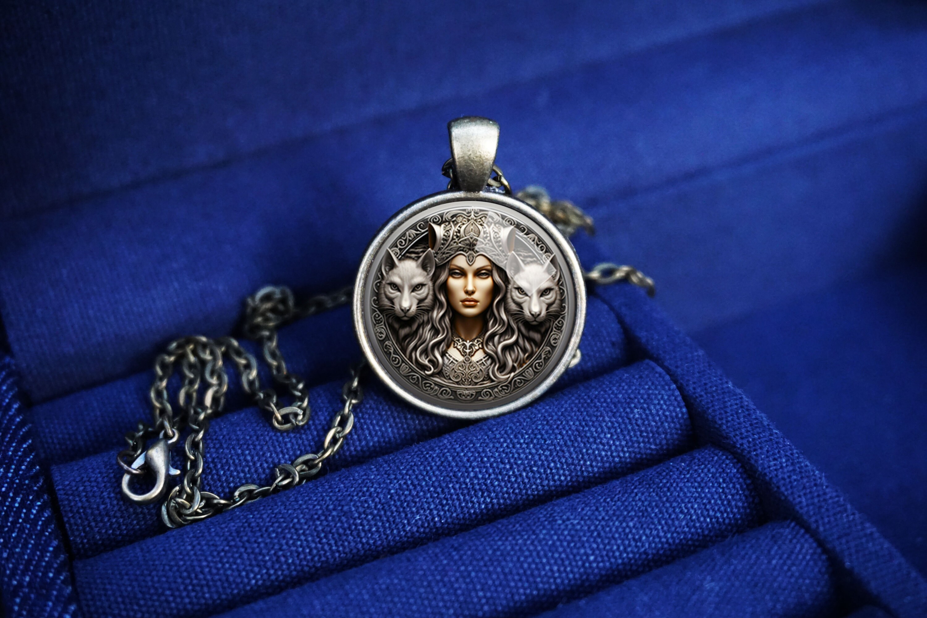 Freya Necklace Goddess Freya Goddess Necklace Viking Pendant Freya ...