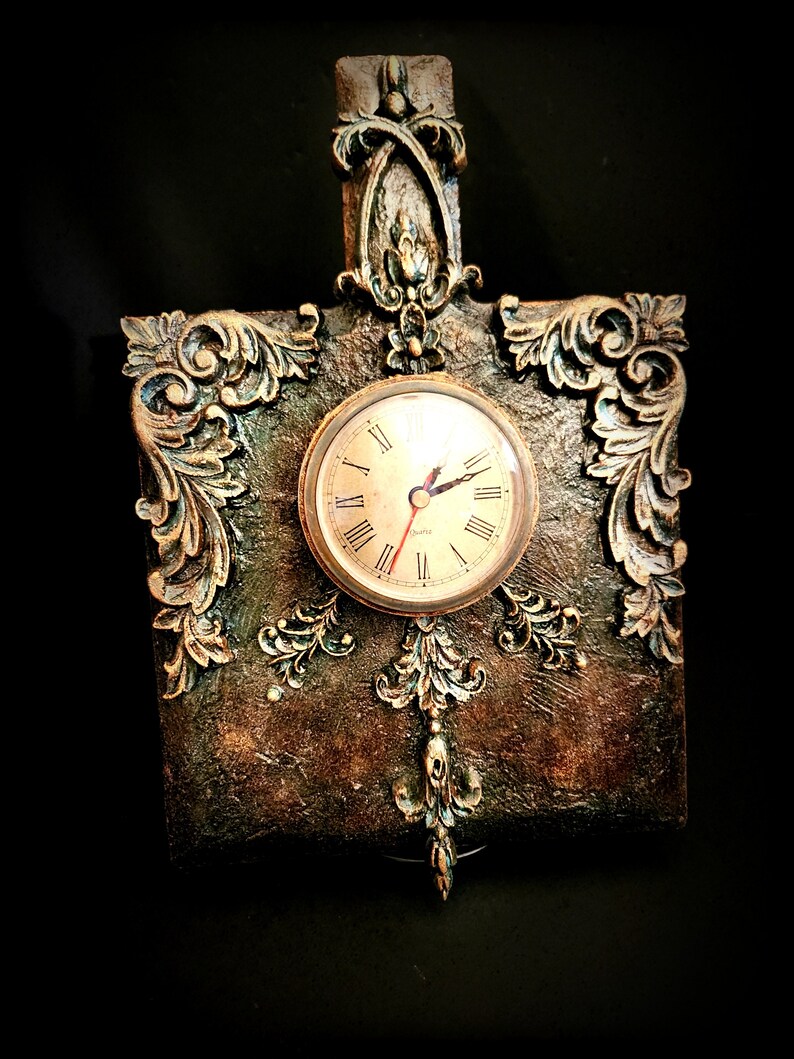 Cutting Time, Cutting Board With Vintage Clock - Etsy