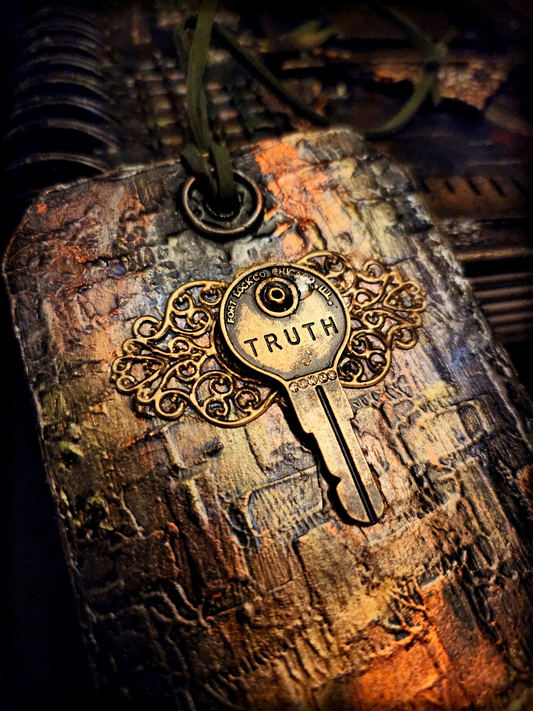 The Brag Book Plus Tag - Etsy