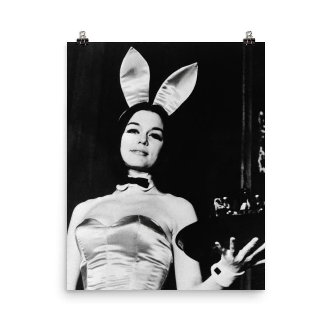 Gloria Steinem Bunny Article Poster - Etsy
