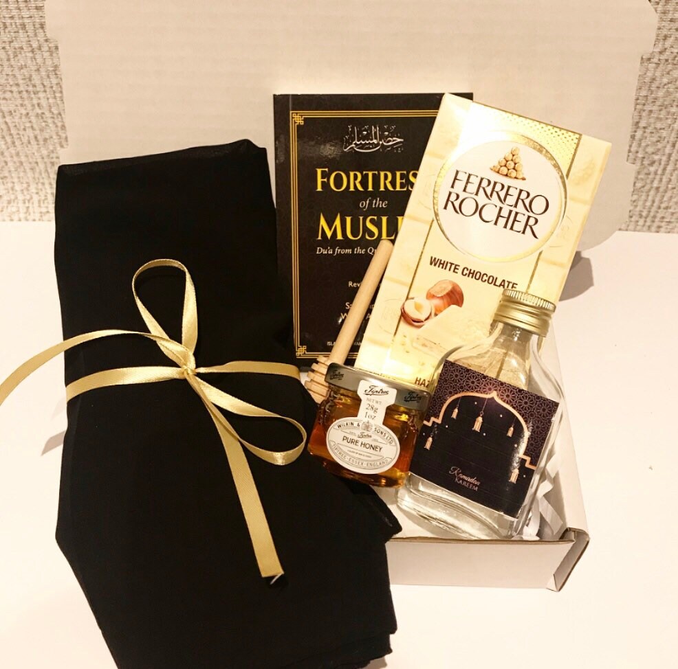 Luxury Hijab Hamper Islamic Mum Daughter Sister Friend Eid Wife Gift ...