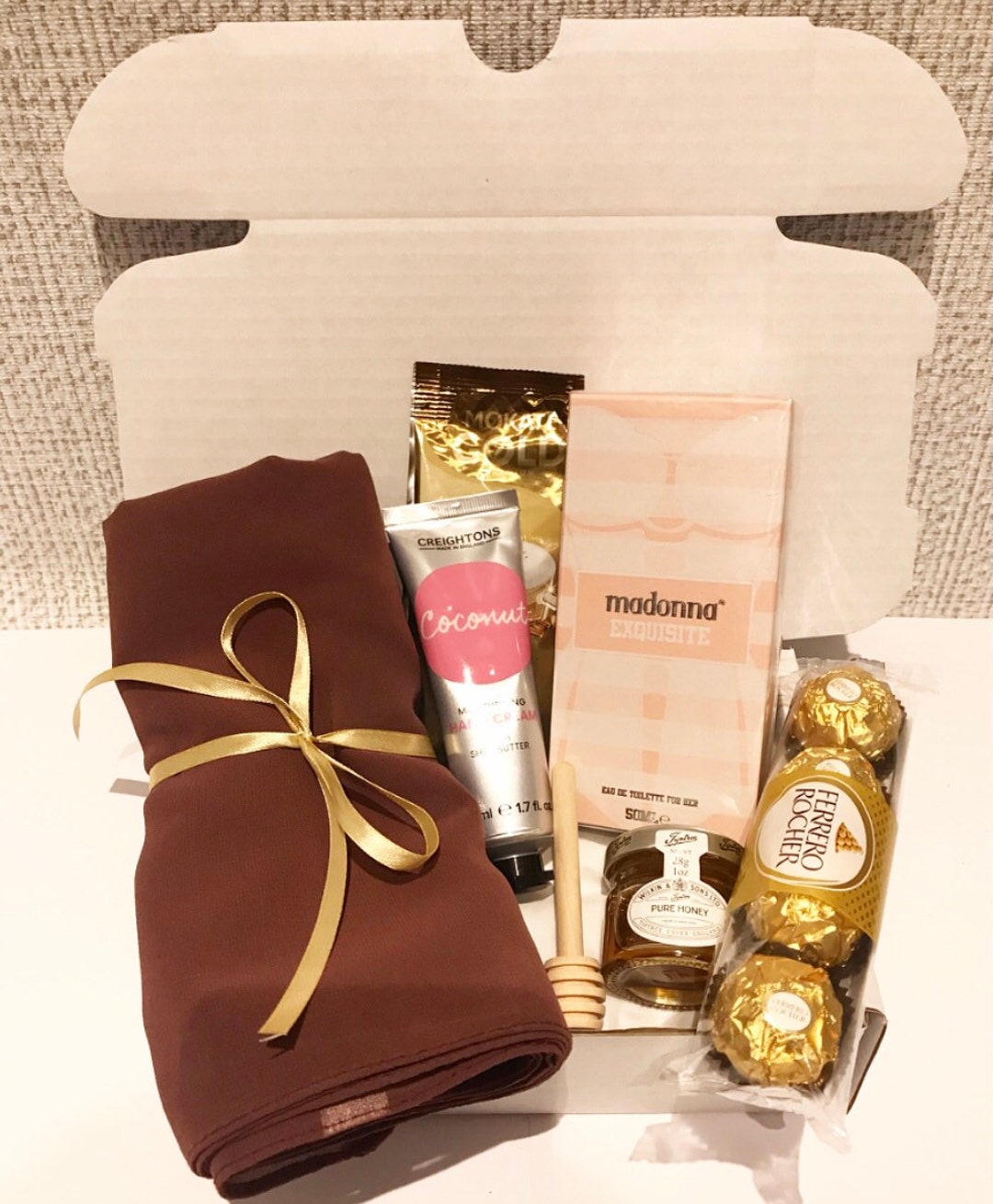 Luxury Hijab Hamper Islamic Mum Daughter Sister Friend Wife Revert ...