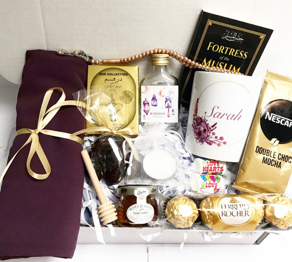 Luxury Hijab Hamper Islamic Mum Daughter Sister Friend Wife Gift Revert ...