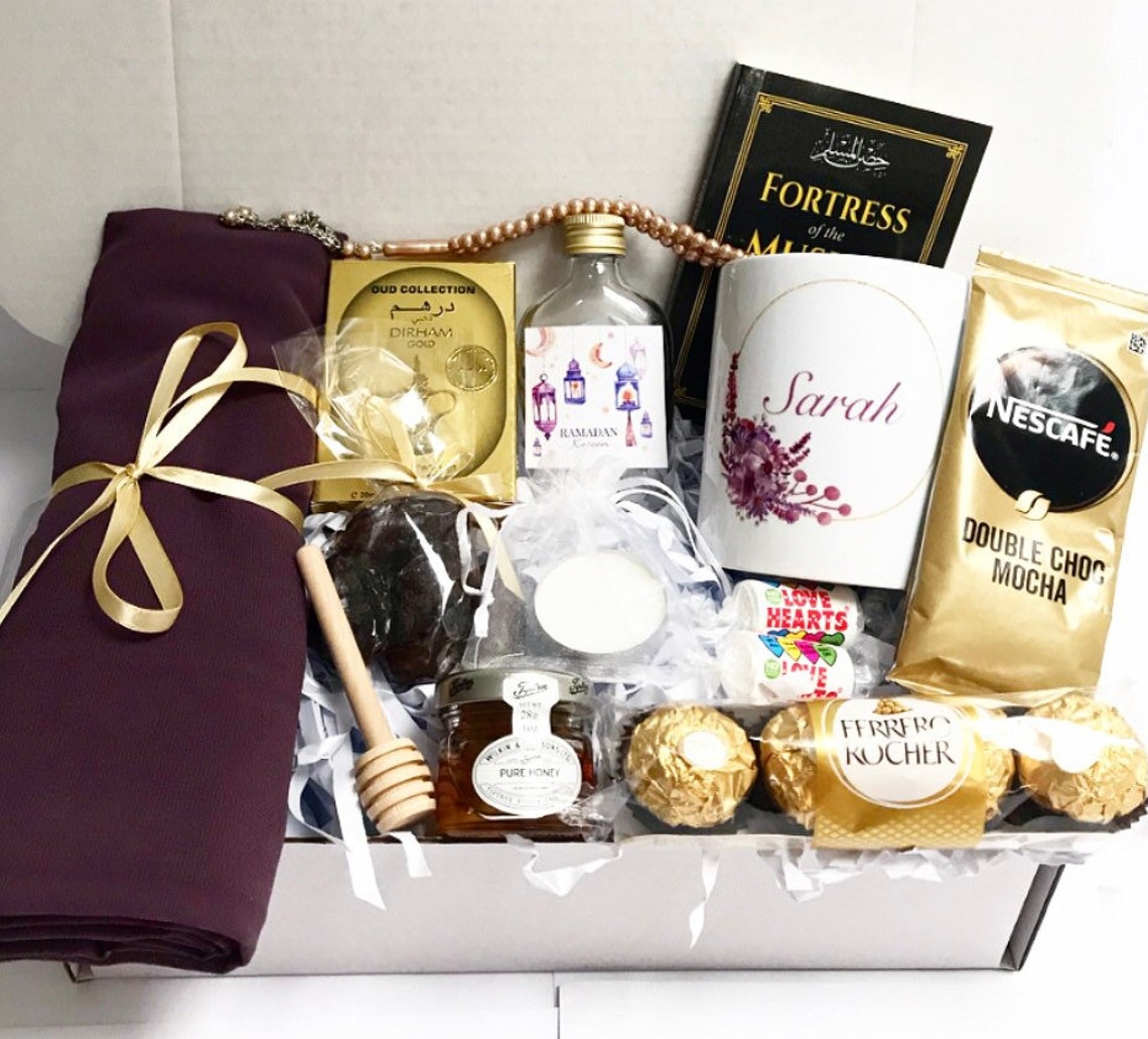Luxury Hijab Hamper Islamic Mum Daughter Sister Friend Wife Gift Revert ...