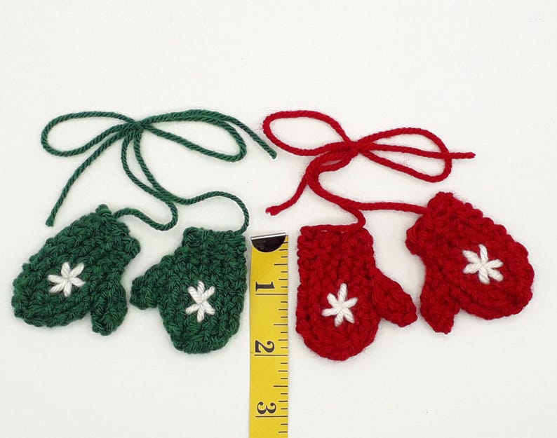 Hand Knitted Tiny Mitten Christmas Ornaments 2 Sets, Red and Green ...