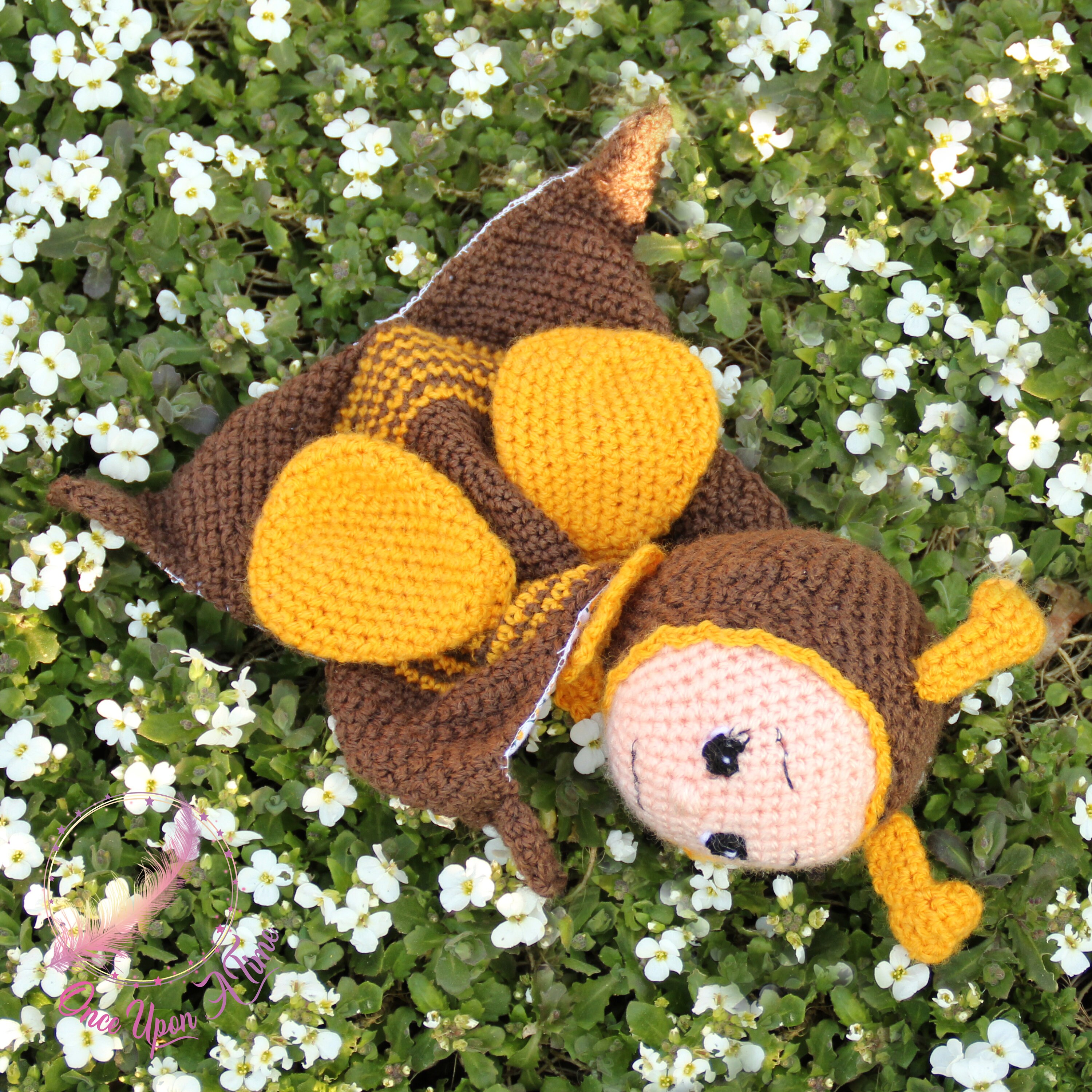 "bee" Cuddly Toy for Babies or Young Children Personalized With First ...