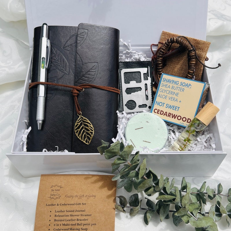 Mens Gifts - 60+ Gift Ideas for 2024