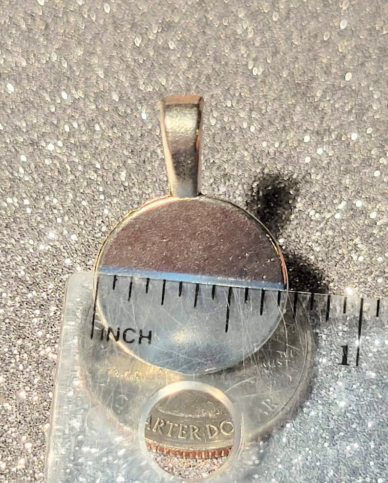 Lisa Simpson I Am the Lizard Queen Pendant Necklace - Etsy