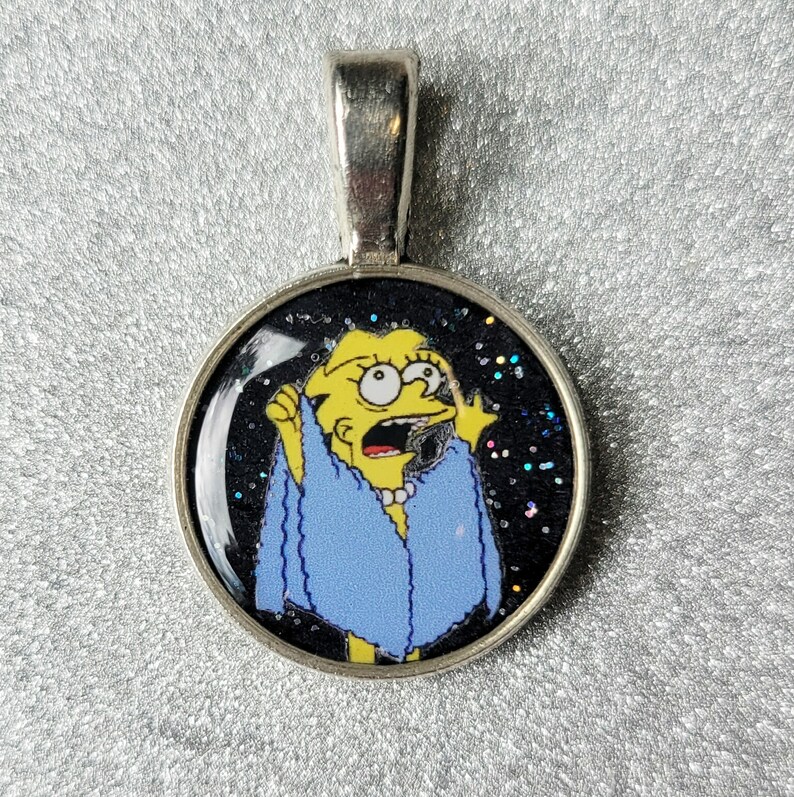Lisa Simpson I Am the Lizard Queen Pendant Necklace - Etsy