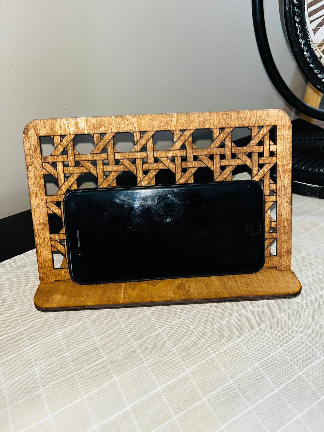 Wood Lattice Phone Holder - Etsy