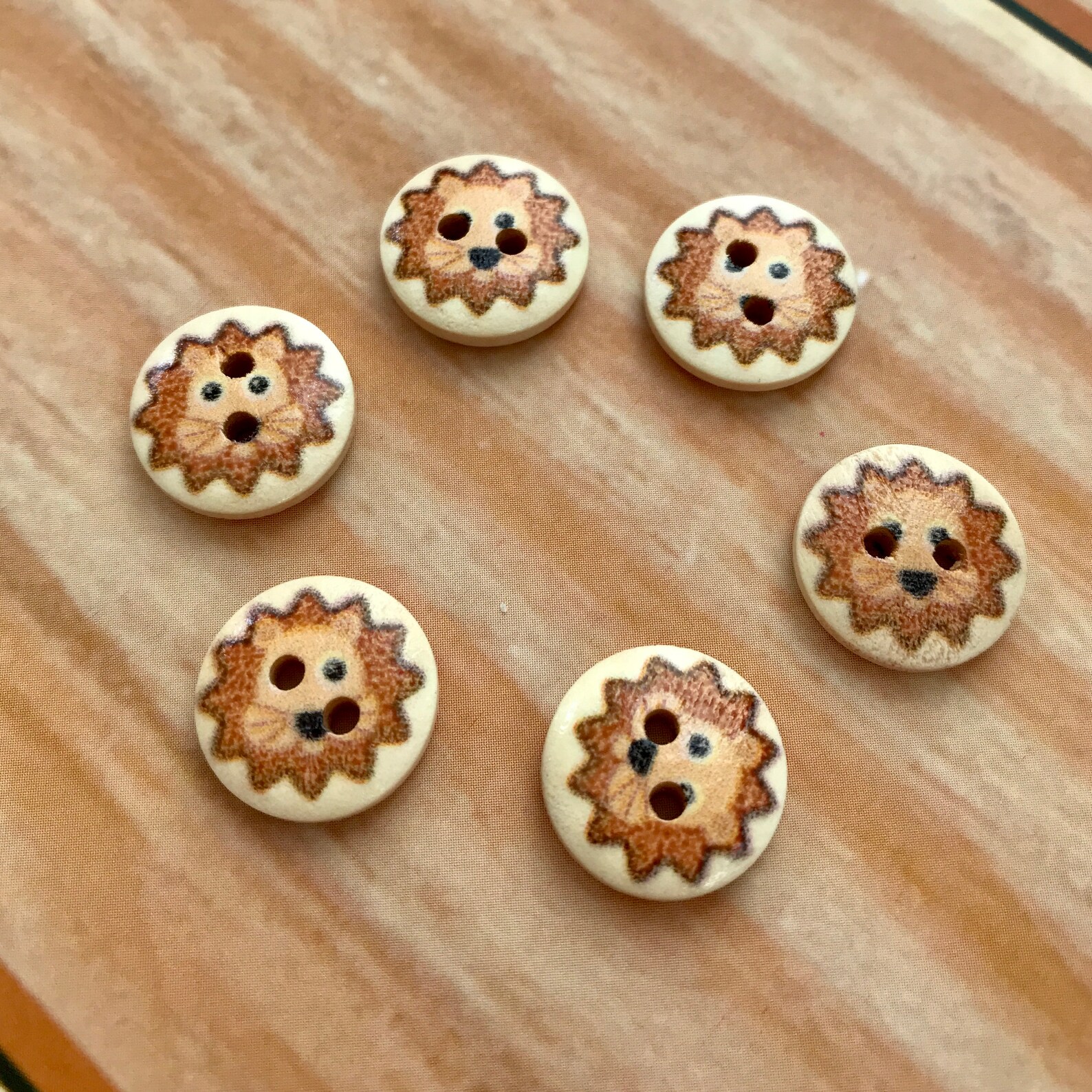 NATURAL WOOD ANIMAL Buttons 15mm Cute Buttons Baby Gift | Etsy