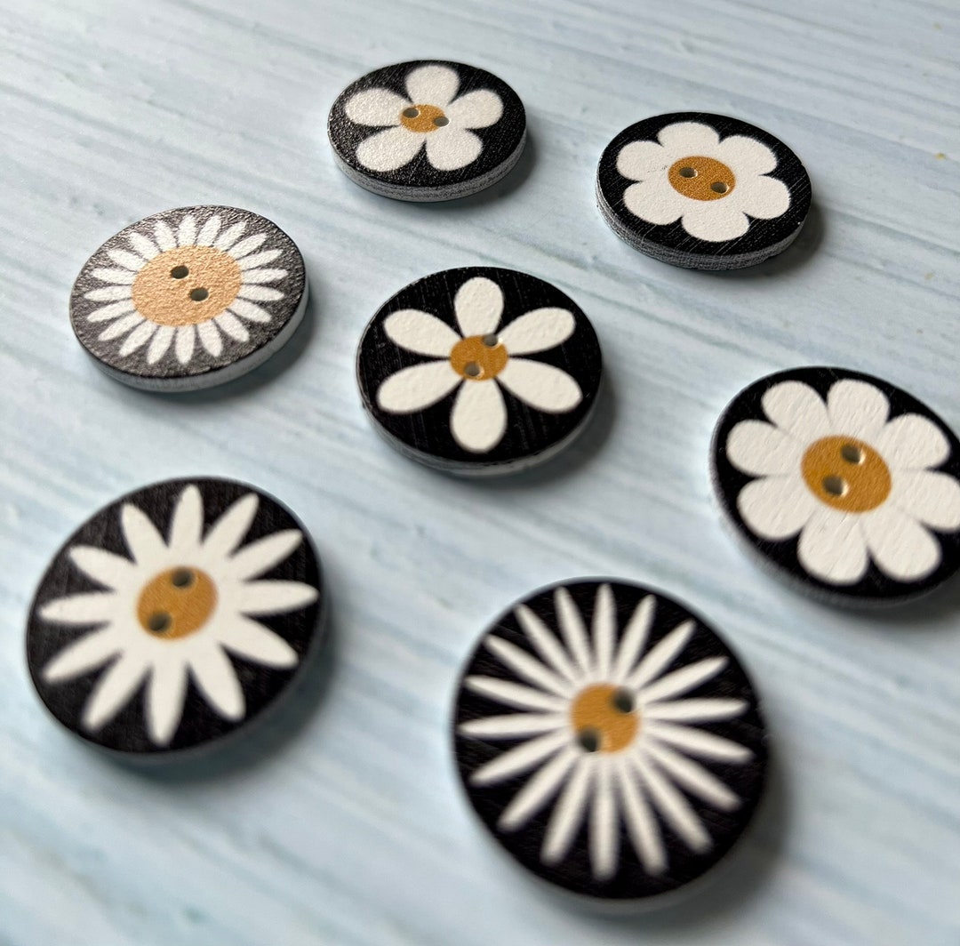 DAISY BUTTONS, 15mm, 20mm, 25mm, Sweater Buttons, Flower Buttons ...