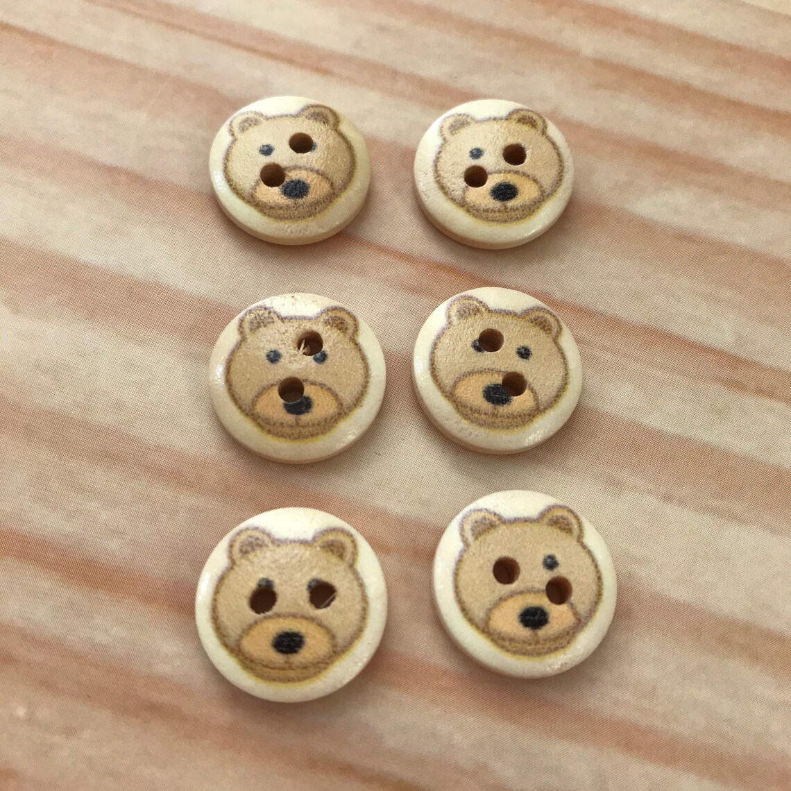 NATURAL WOOD ANIMAL Buttons 15mm Cute Buttons Baby Gift | Etsy