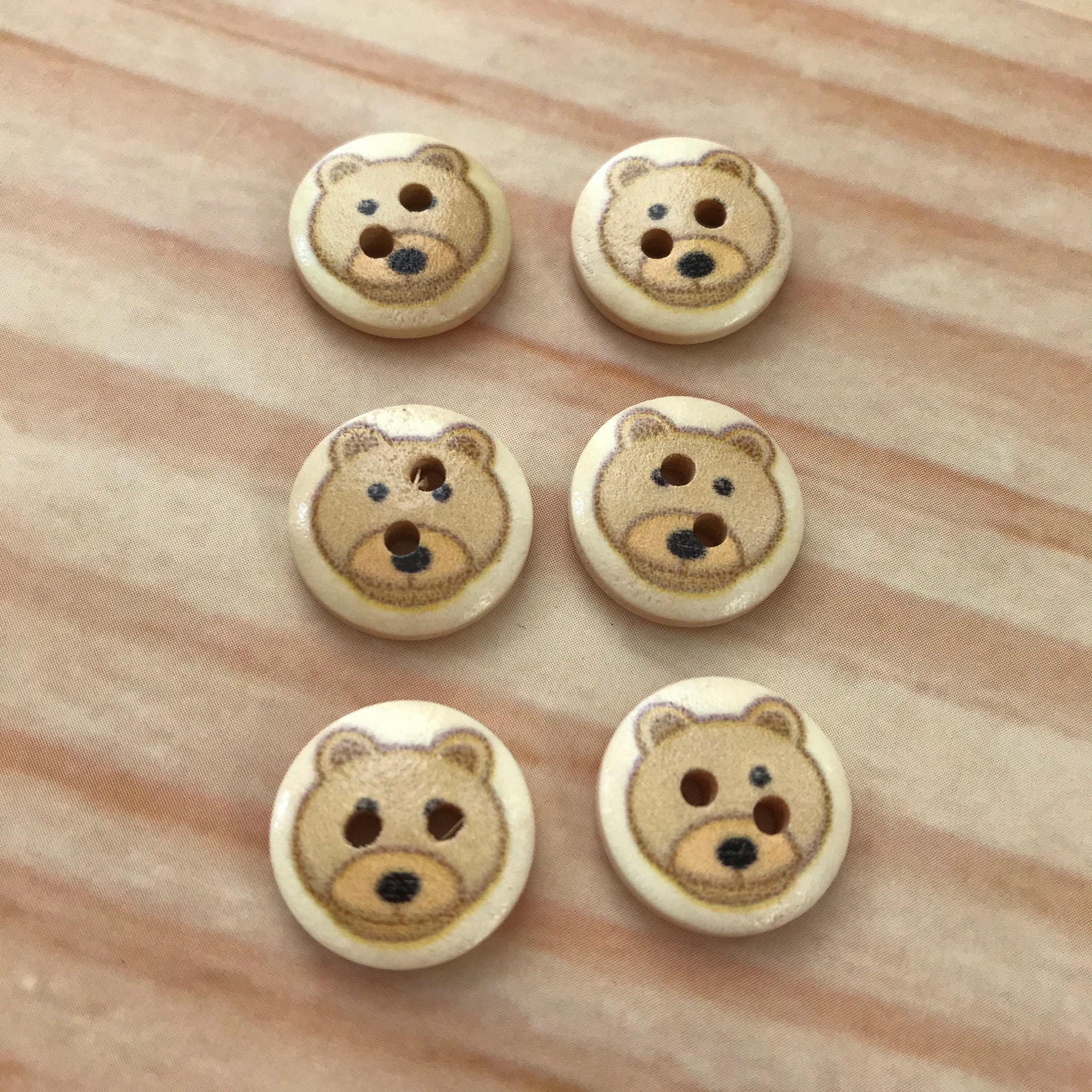 NATURAL WOOD ANIMAL Buttons 15mm Cute Buttons Baby Gift | Etsy