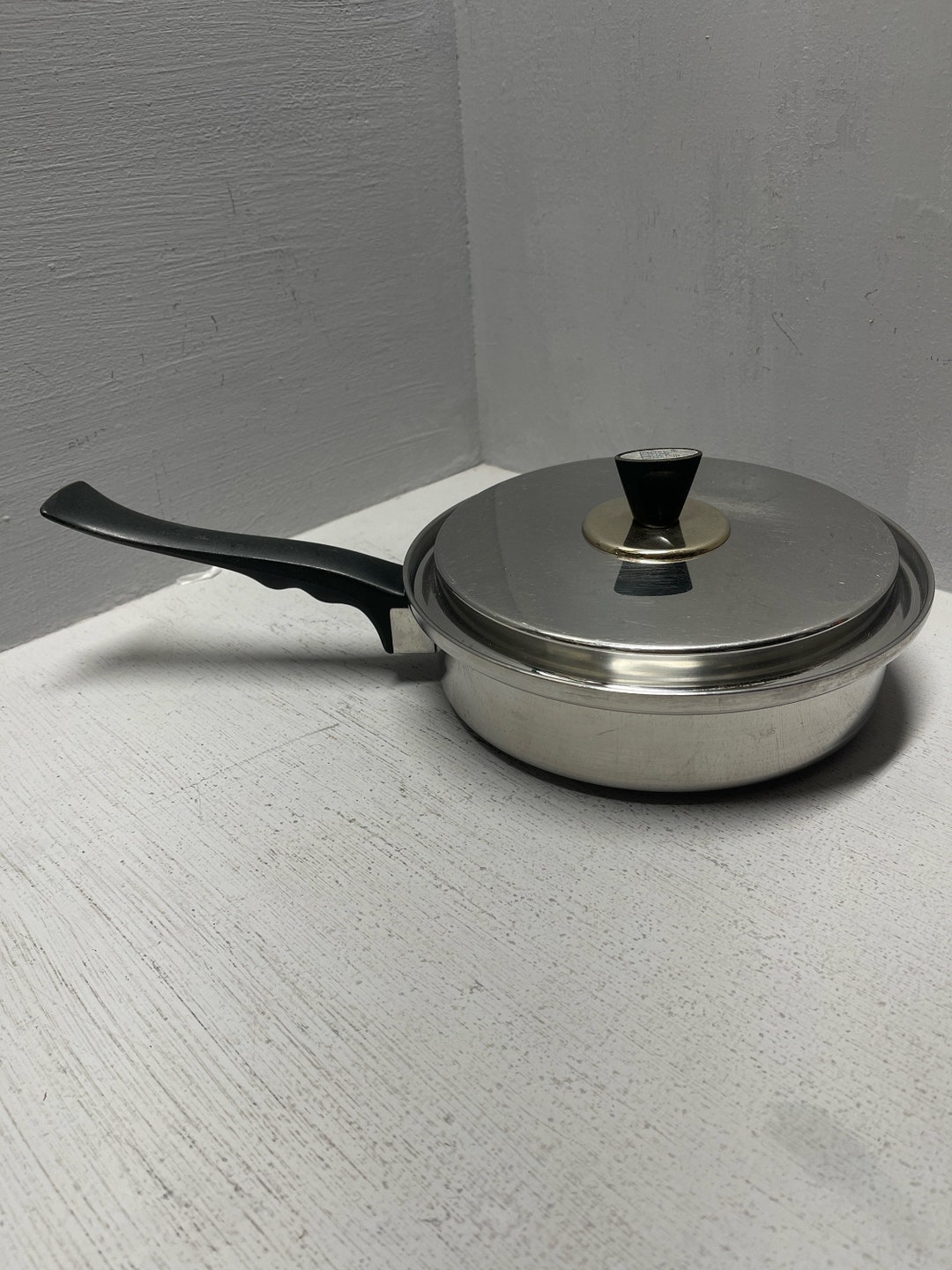 Vintage 9 Inch Regal Ware Homemakers Guild of America Skillet With Lid ...