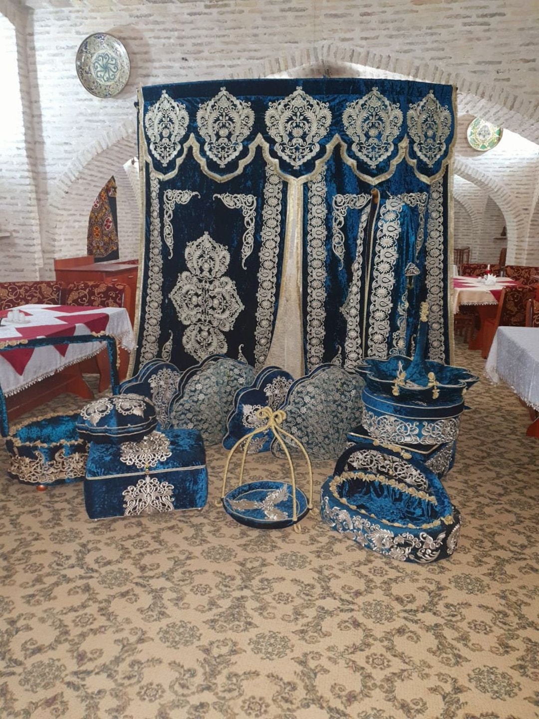 Paranji (bukhara Burqa Tajik ) Traditional Gold Embroidery Paranji ...