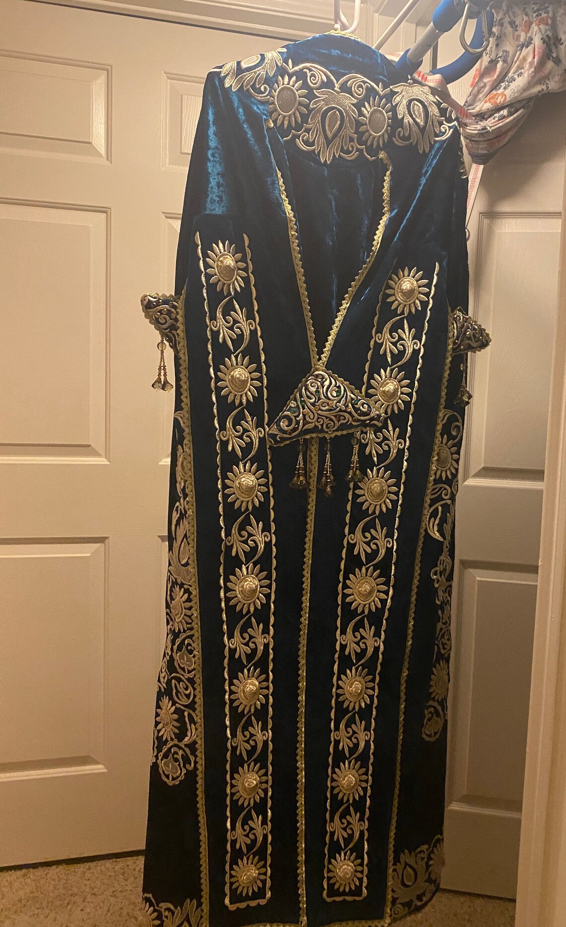 Paranji bukhara Burqa Tajik Traditional Gold Embroidery Paranji Cover ...