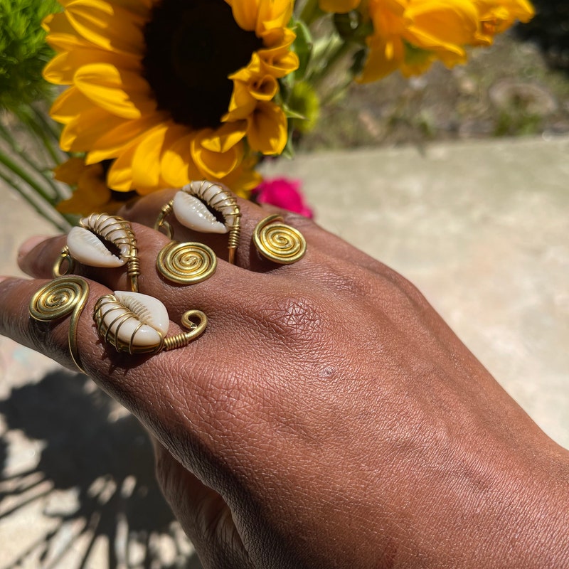 Cowrie Shell Ring - Etsy