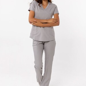 Comfortable Light Grey Scrub Set, Nurse Uniform,elasticated Doctor ...