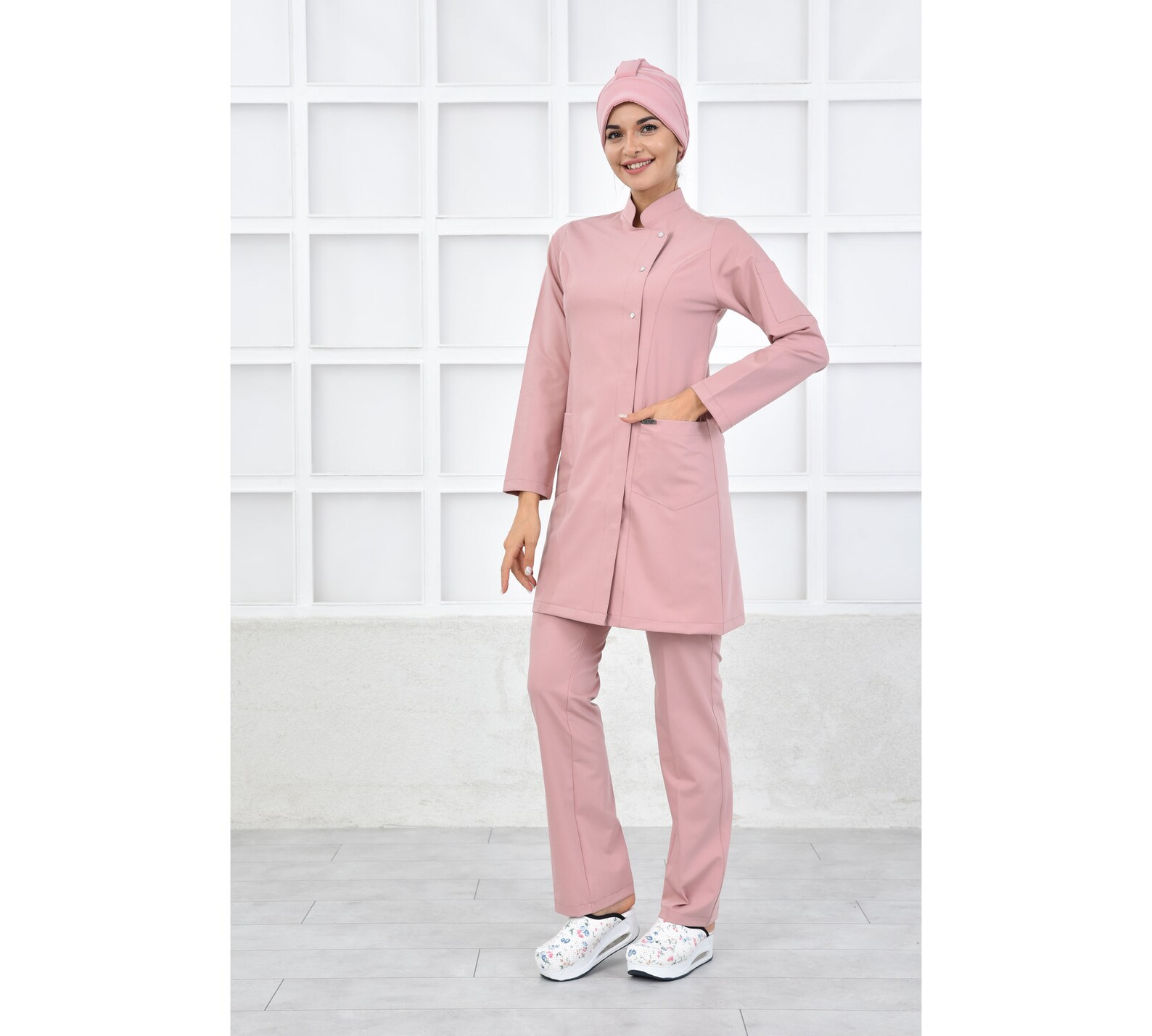 Muslim Scrubs Uniform, Light Lylac Nurse Uniform, Dentist Doctor ...