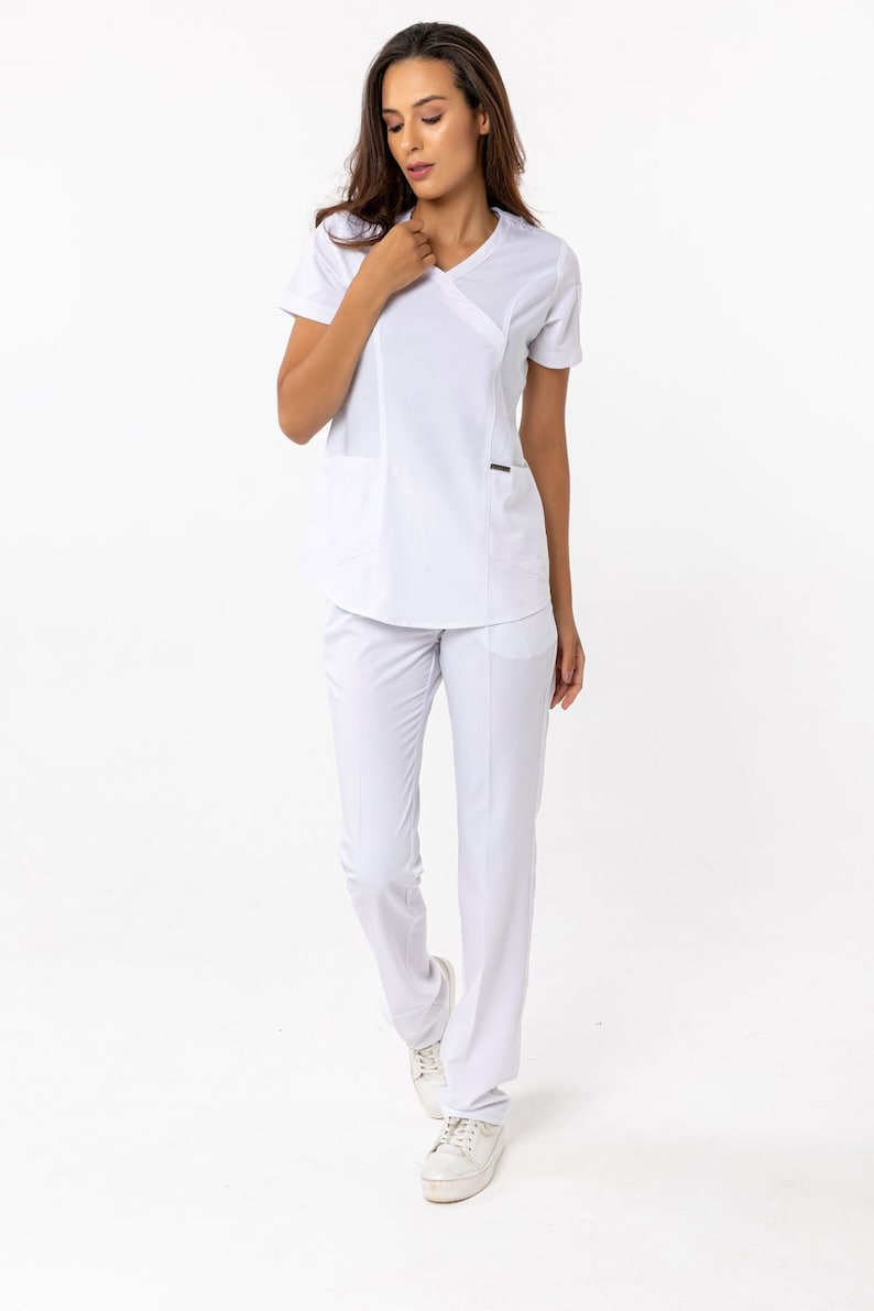 Comfortable White Scrub Set, Nurse Uniform, Elasticated Doctor Dentist ...