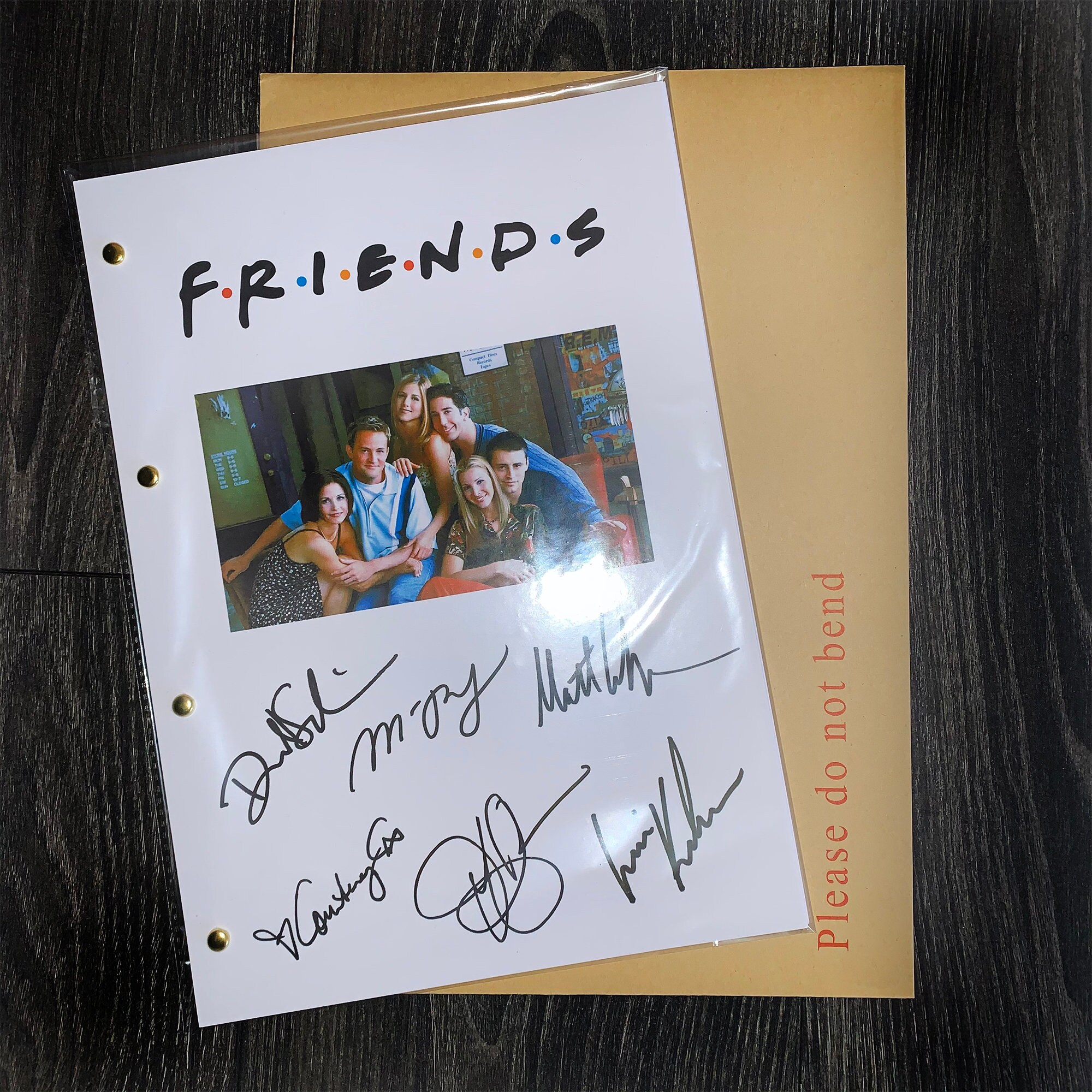 Friends Season 1 Episode 1 Pilot Episode Transcript / Script ...