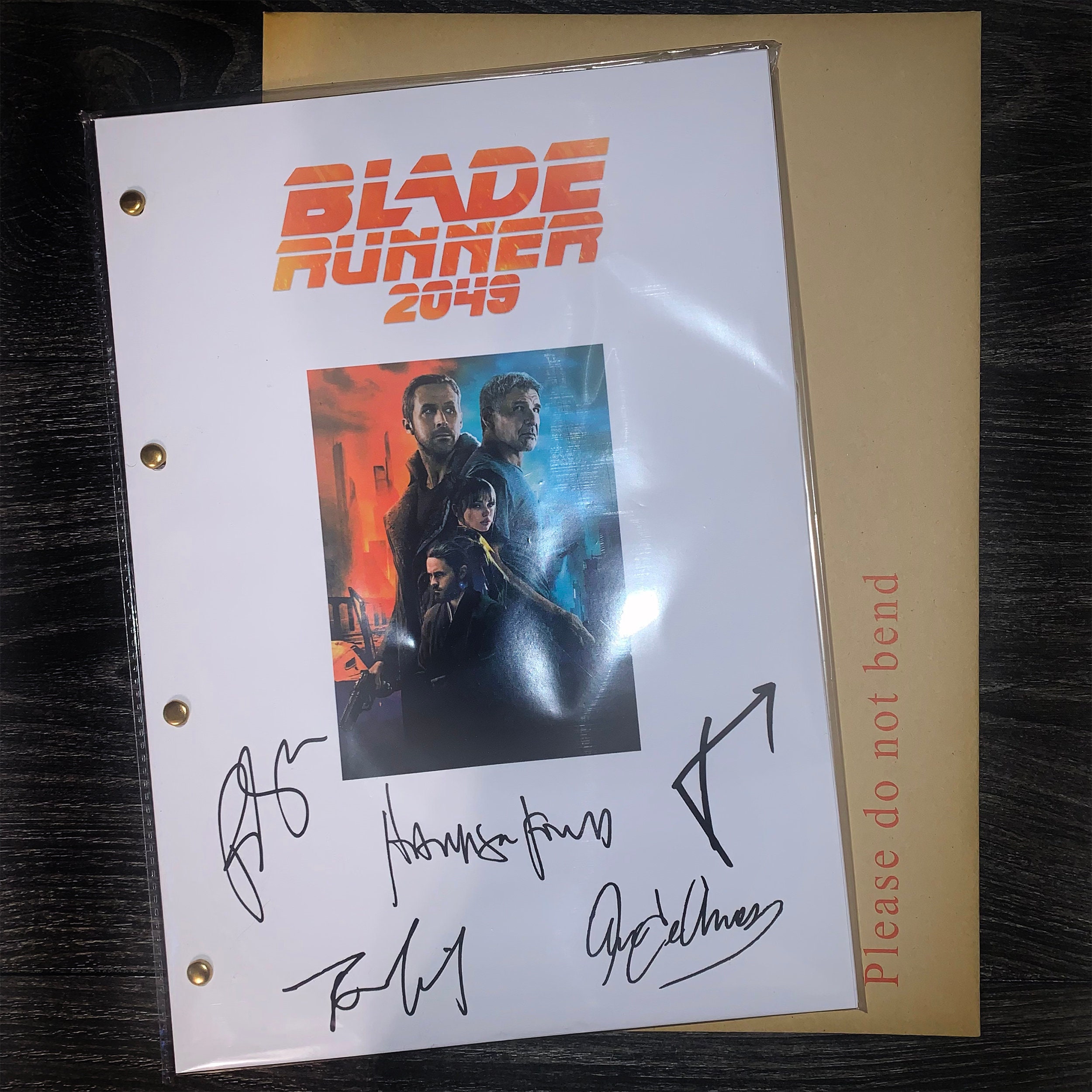 Blade Runner 2049 Movie Transcript / Script / Screenplay / Autographed ...