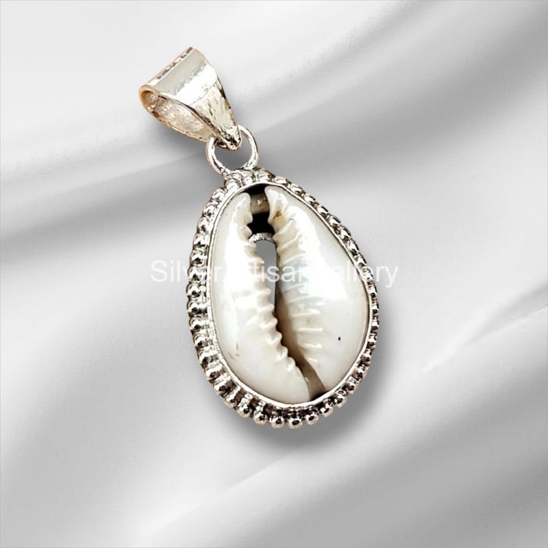 Cowrie Shell Pendant - Etsy