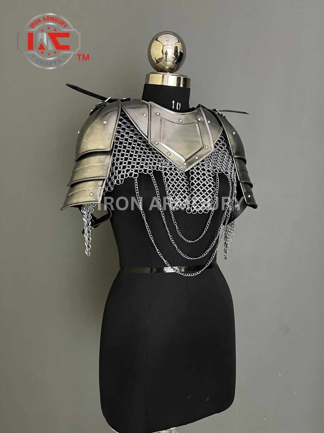Knight Brave Female Armor, Gorget Pouldron Armor, Chaianmail Stylish ...