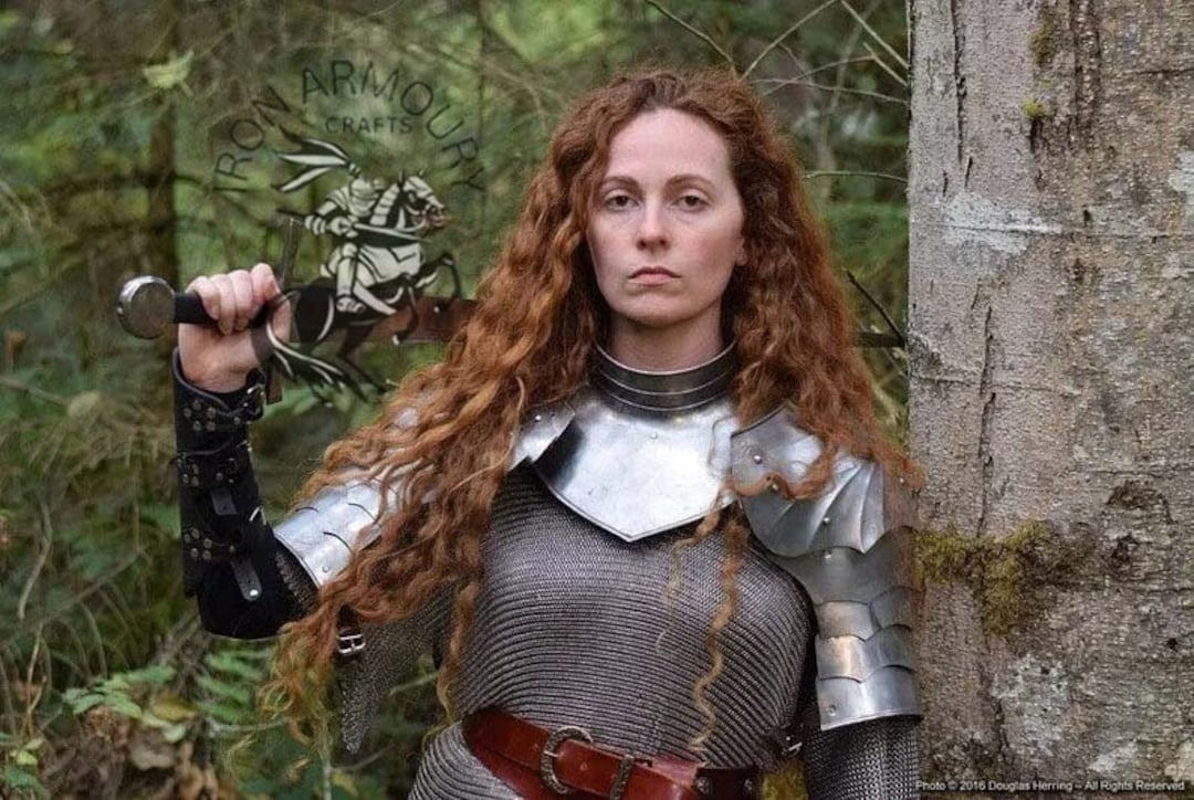 Medieval Knight Lady Armor, Larp Armor, Female Armor, Gorget Pauldron ...