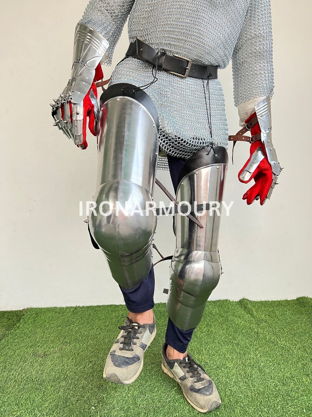Medieval Knight Thigh Armor, Larp Armor, Functional Armor, Fantasy ...