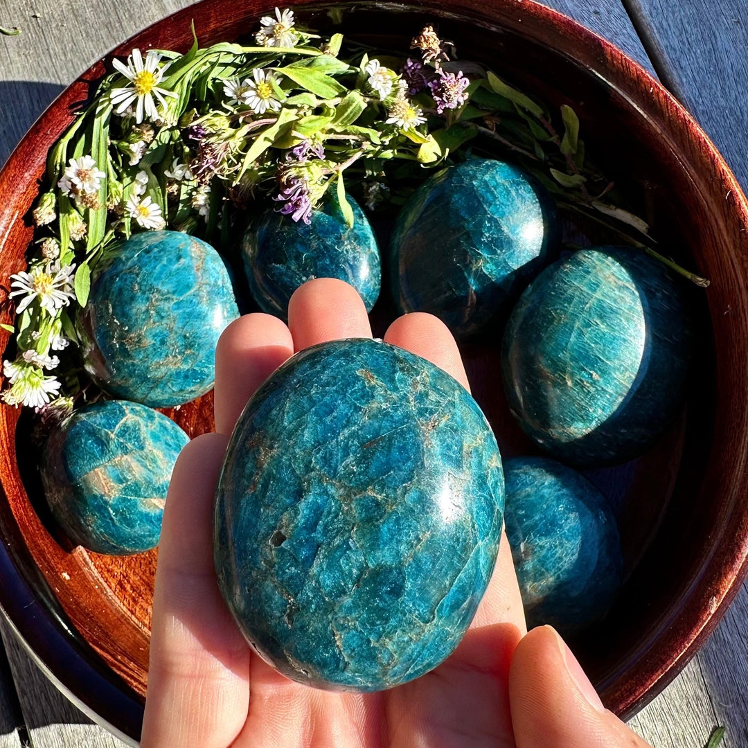 Blue Apatite, Blue Apatite Palm Stones, Blue Apatite Crystal, Blue ...