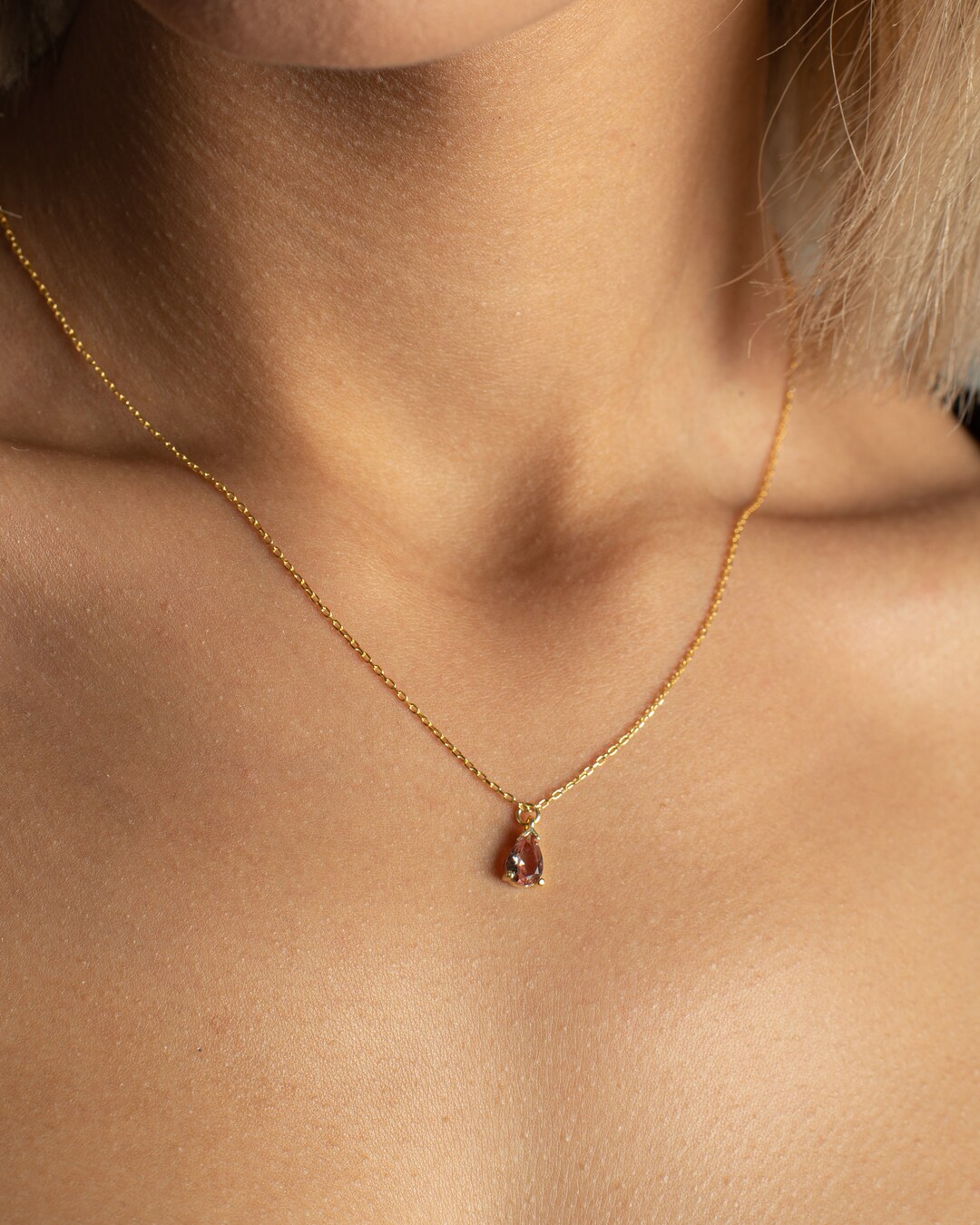 Color Changing Teardrop Dainty Necklace, Zultanit Gemstone Necklace ...