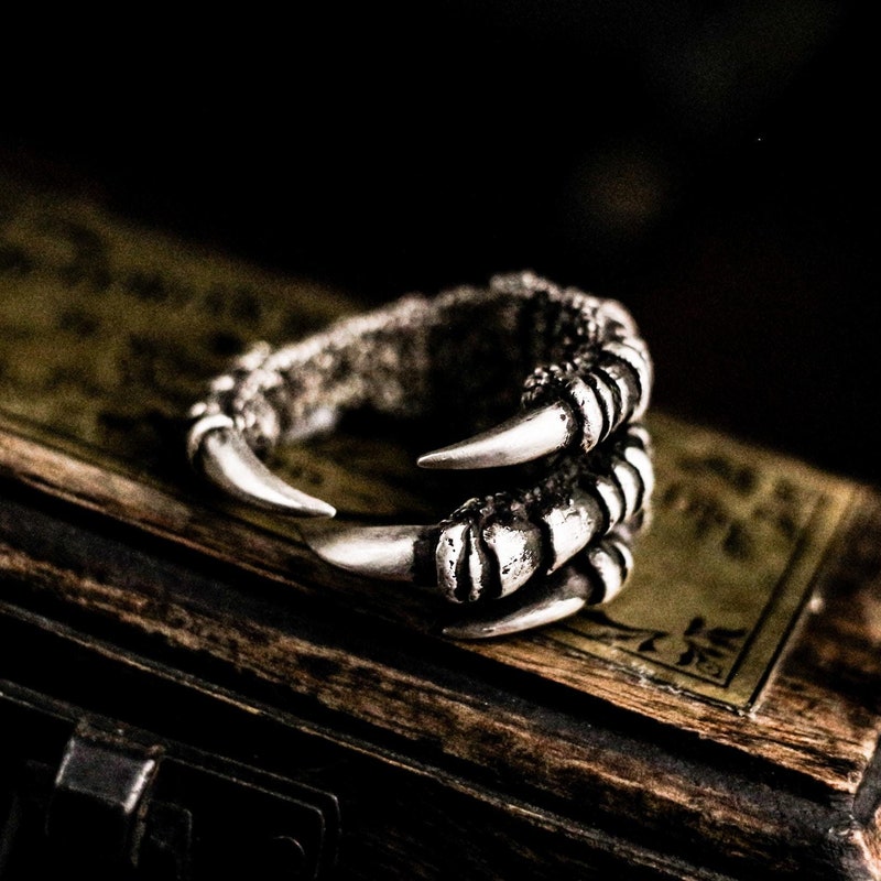 Bird Talon Ring - Etsy