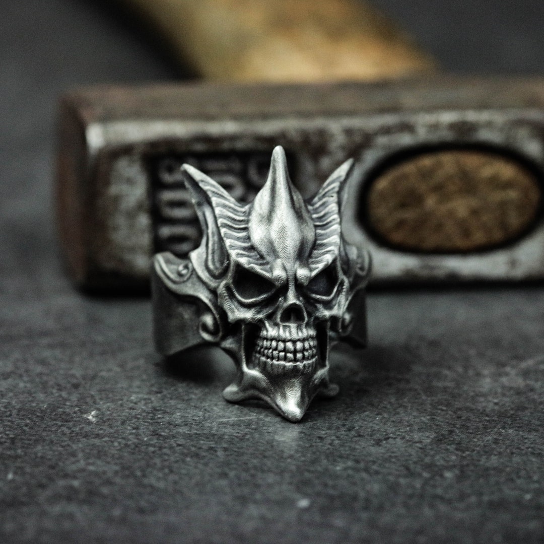 Evil Knight Ring Dungeons & Dragons, Pathfinder Evil Knight Templars ...