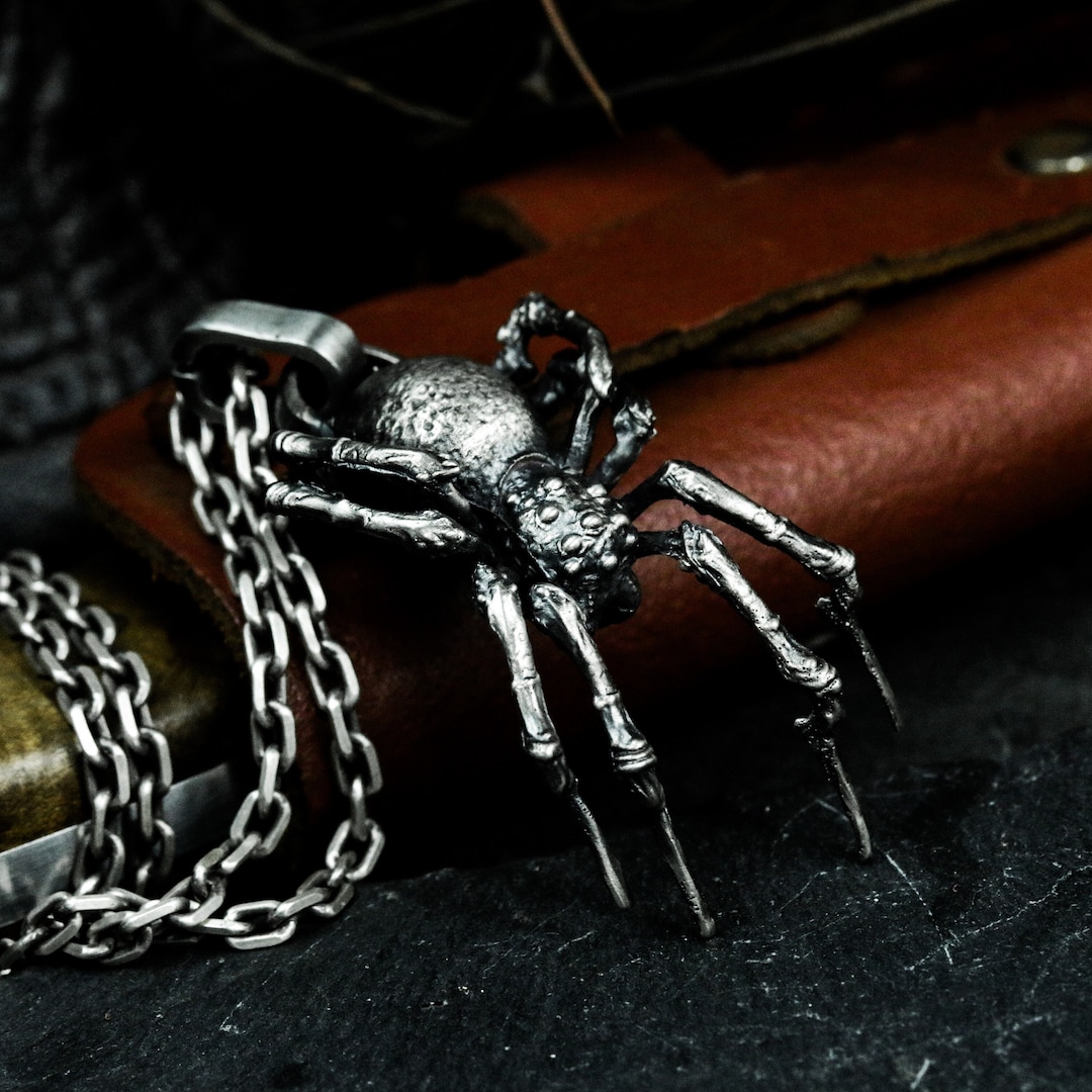 Realistic Spider Silver Pendant: Gothic Handmade Necklace - Etsy