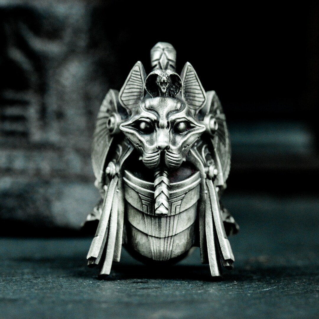 Ancient Egyptian Mythology - Bastet - Goddess of War - Armor War Form ...