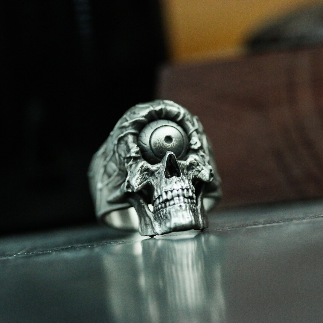 Titan One-eyed Skull Ring: 925 Sterling Silver Cyclops Monster - Etsy