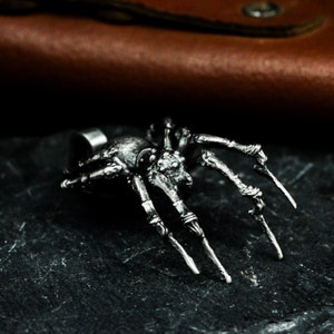 Realistic Spider Silver Pendant: Gothic Handmade Necklace - Etsy