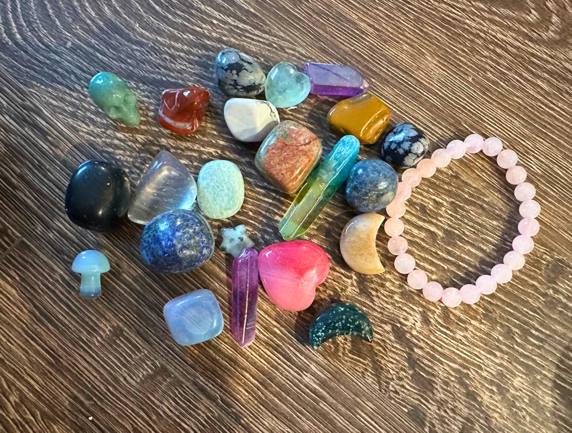 Crystal Confetti Scoop | Mystery Scoop | Large Mixed Variety Crystals ...