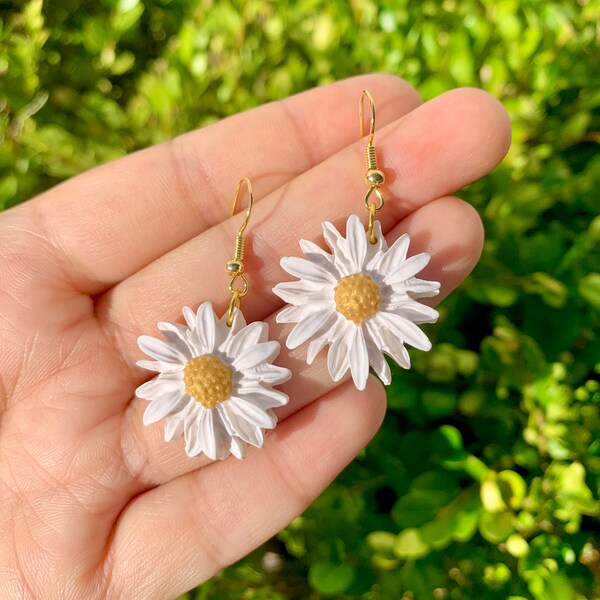 Daisy Earrings - Etsy