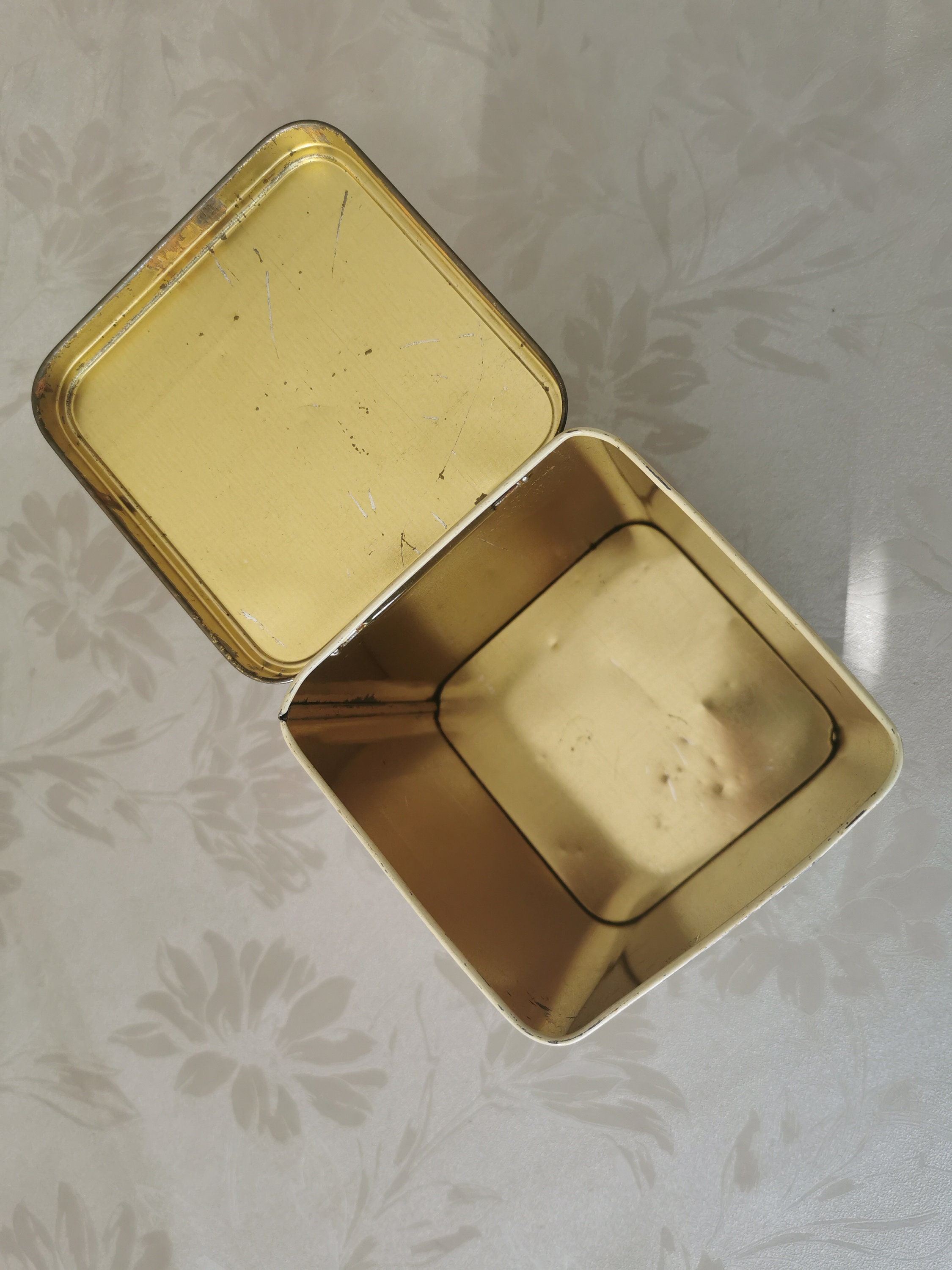 Vintage Tin Box "katy Jane Series" - Etsy